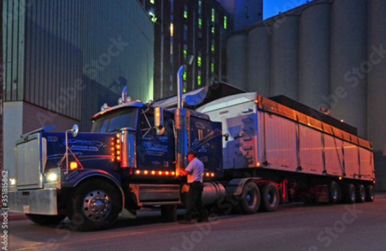 How to Tarp a Trailer Safely | RJames Western Star